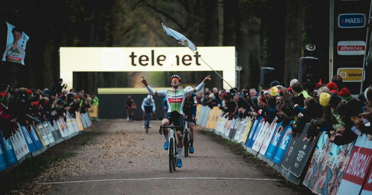 Sweeck triomfeert in Merksplas na razendsnelle cross | Flanders Classics
