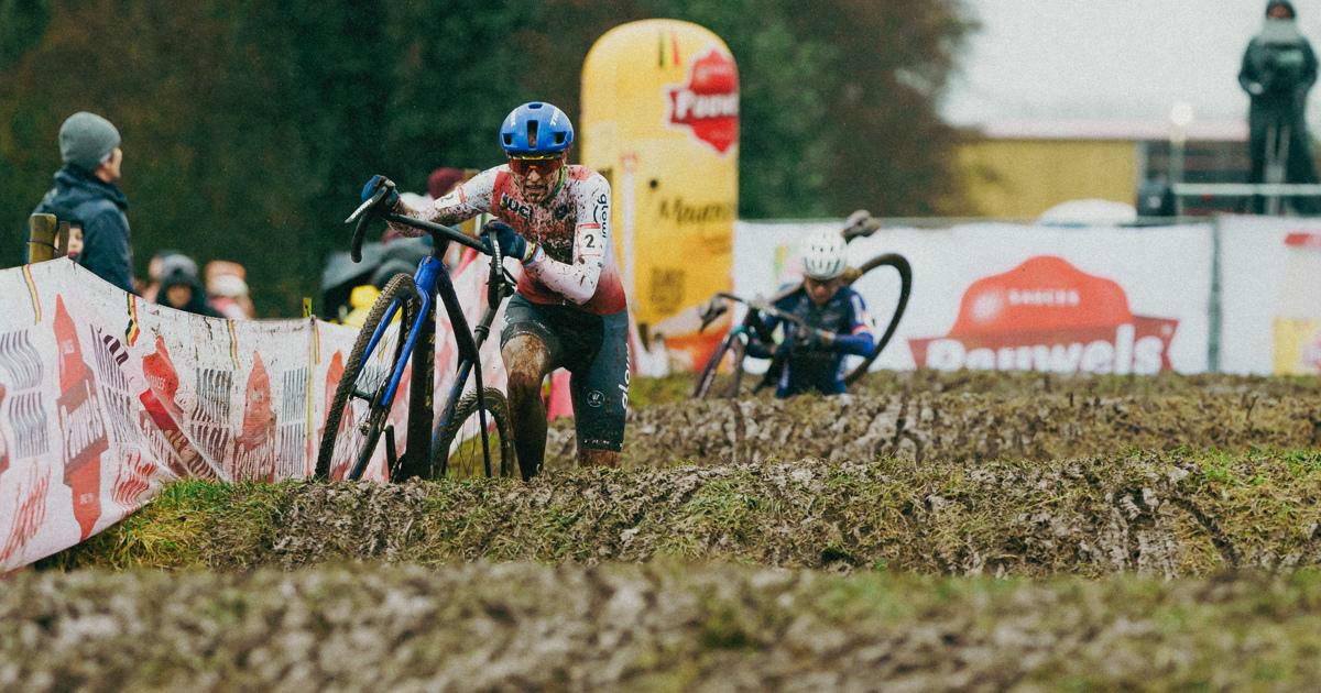 Lucinda Brand crowns herself queen of the mud in Dendermonde | Flanders ...
